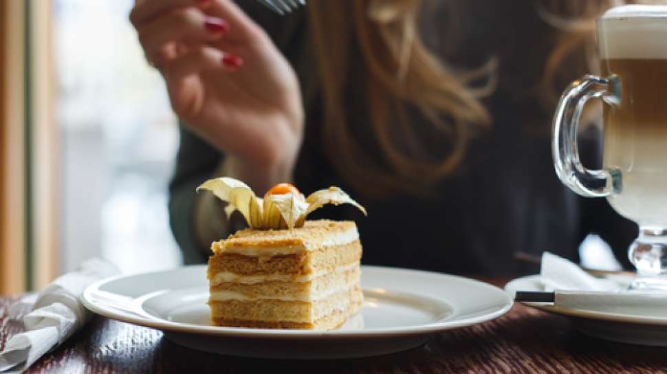 Tips Untuk Menikmati Kue Tanpa Menambah Berat Badan - Spirit Kawanua News