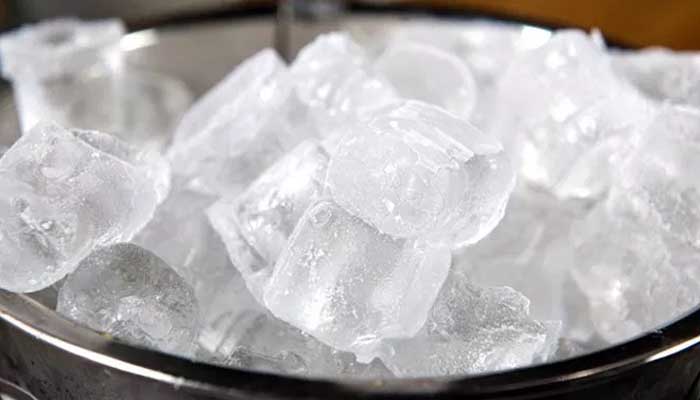 Mengetahui Ukuran Es Batu Melalui Ketiga Jenis Wadah yang Berbeda ...