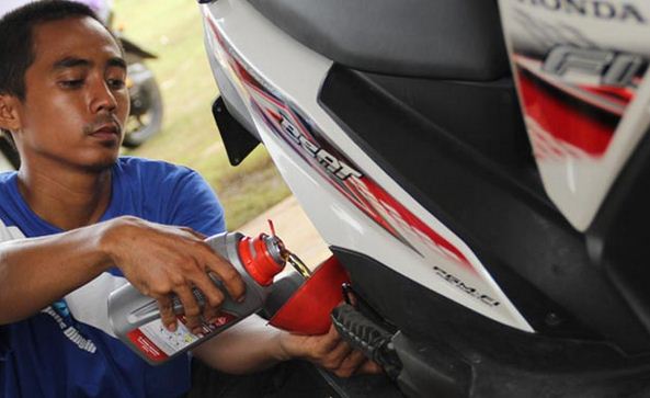 Cara Ganti Oli Motor Beat dengan Mudah dan Tepat - Spirit Kawanua News